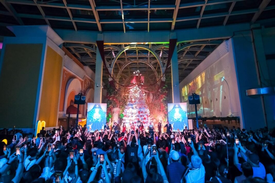 Okada Manila rings in the holidays with annual Christmas Tree Lighting ...
